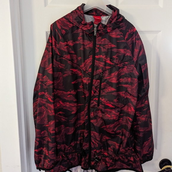 Nike | Jackets & Coats | Nike Large Windbreaker Red | Poshmark